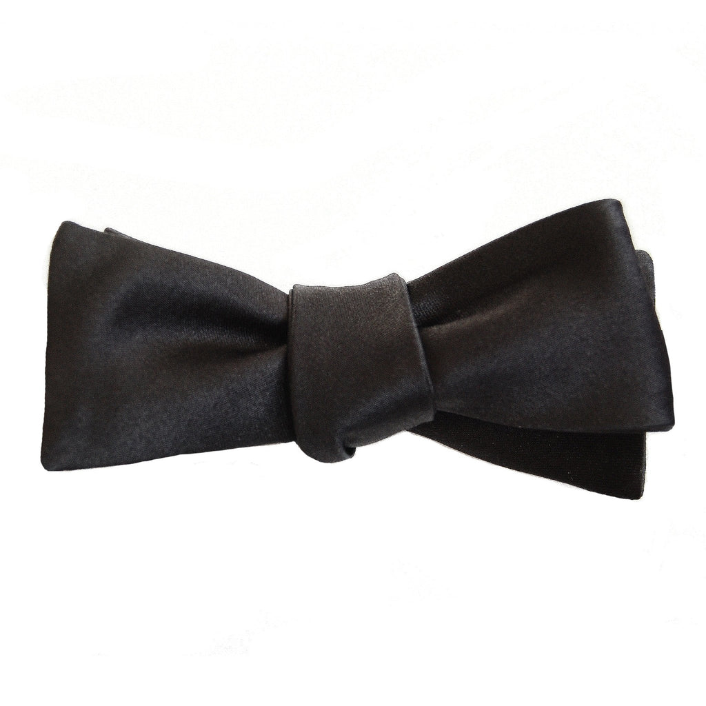 Black batwing skinny self-tying bow tie | Knot Theory